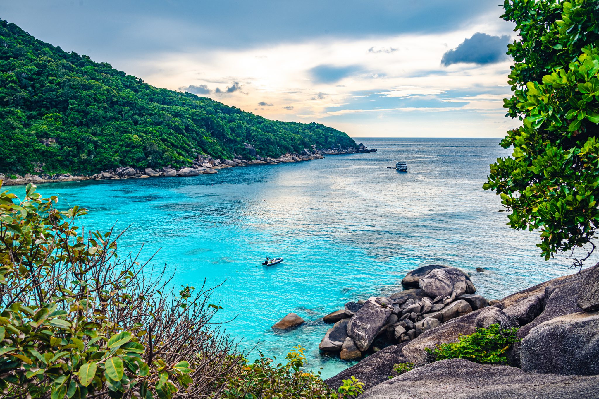 Aggressor Adventures - www.aggressor.com